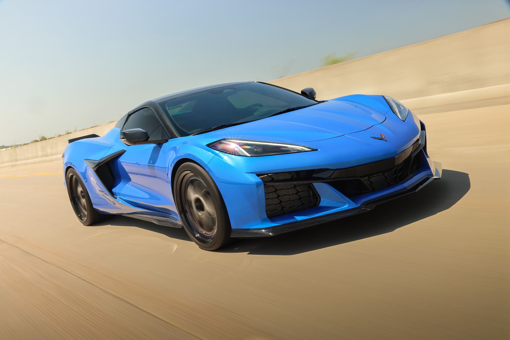 SUPERCHARGED E-RAY CORVETTE = SUPERCAR KILLER PACKING 885+ HP ...